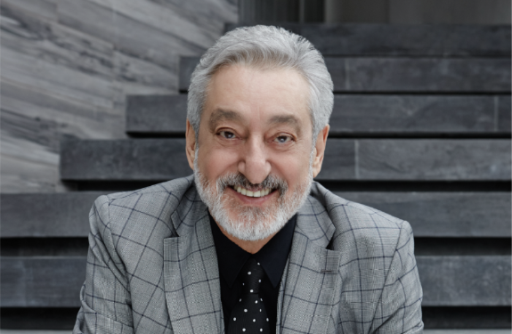 Ebi Live In Concert | Paramount Theatre